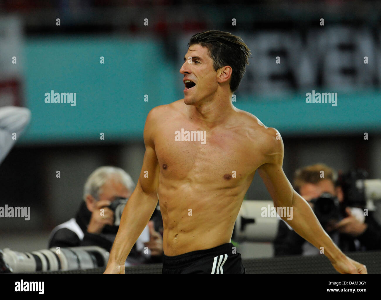 Germany's Mario Gomez celebrates after scoring his second goal (1:2 ...
