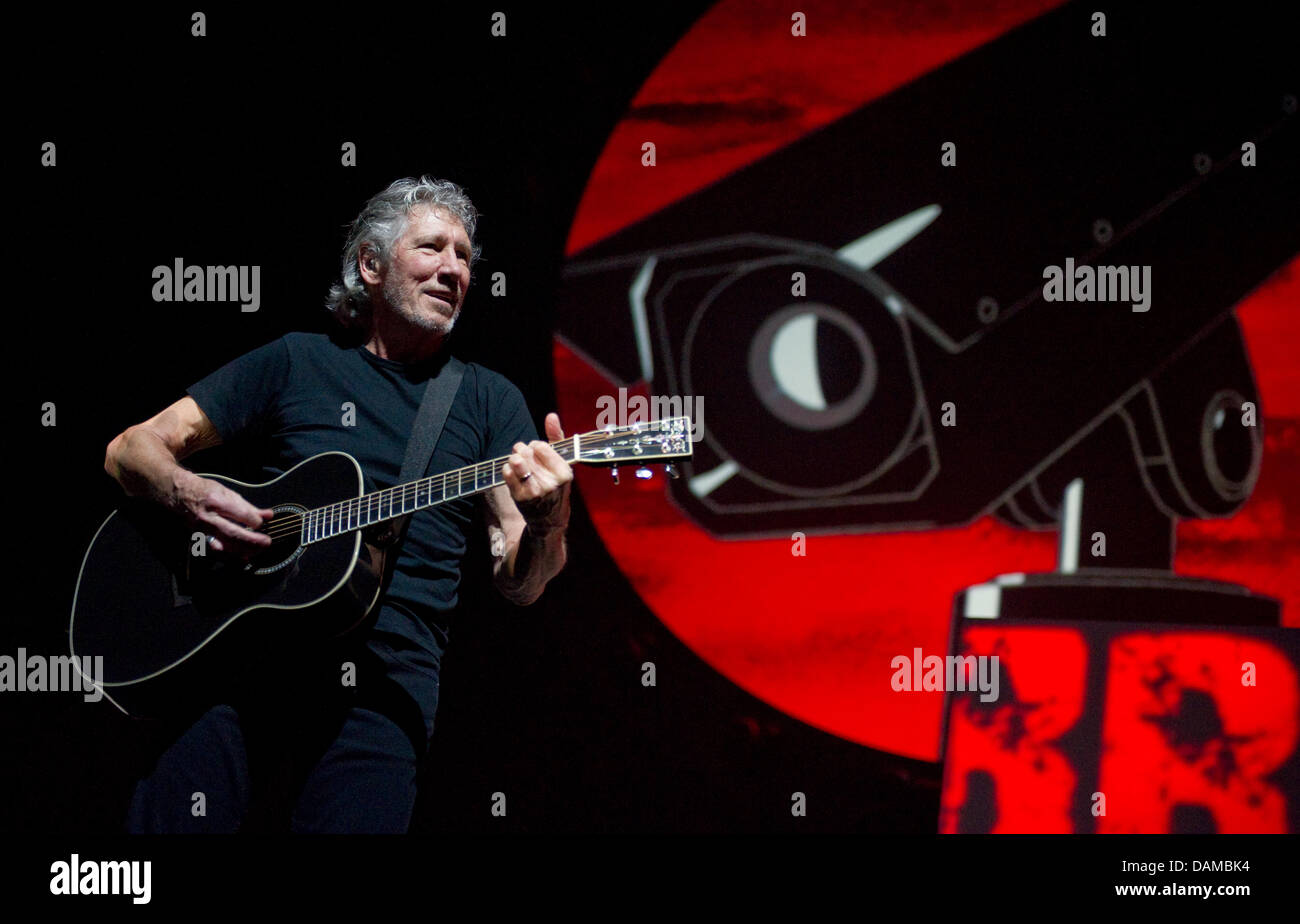 Roger waters 1985 hi-res stock photography and images - Alamy