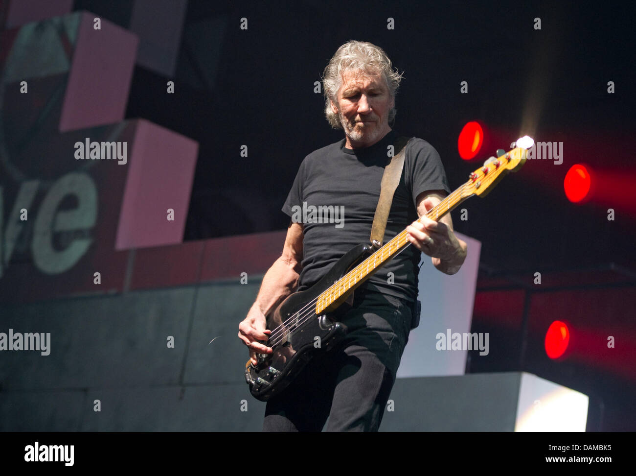 Roger waters 1985 hi-res stock photography and images - Alamy