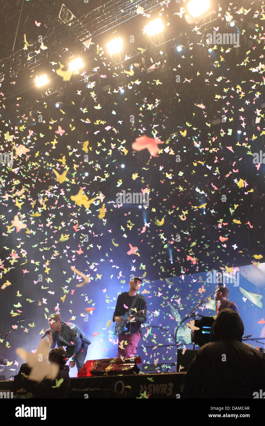 Chris Martin (L), frontman of the British rock band 'Coldplay' performs ...