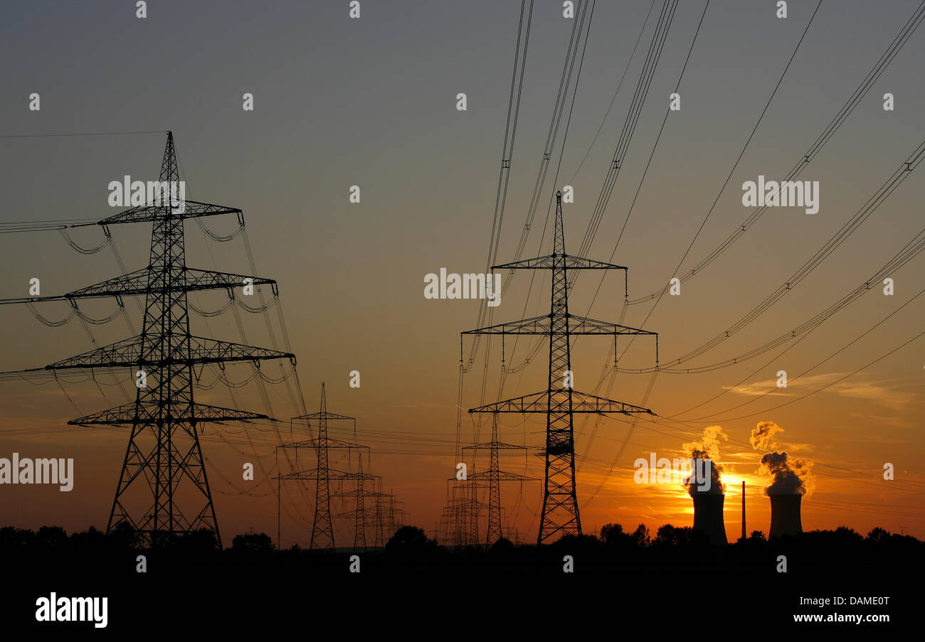 Grid operators hi-res stock photography and images - Alamy