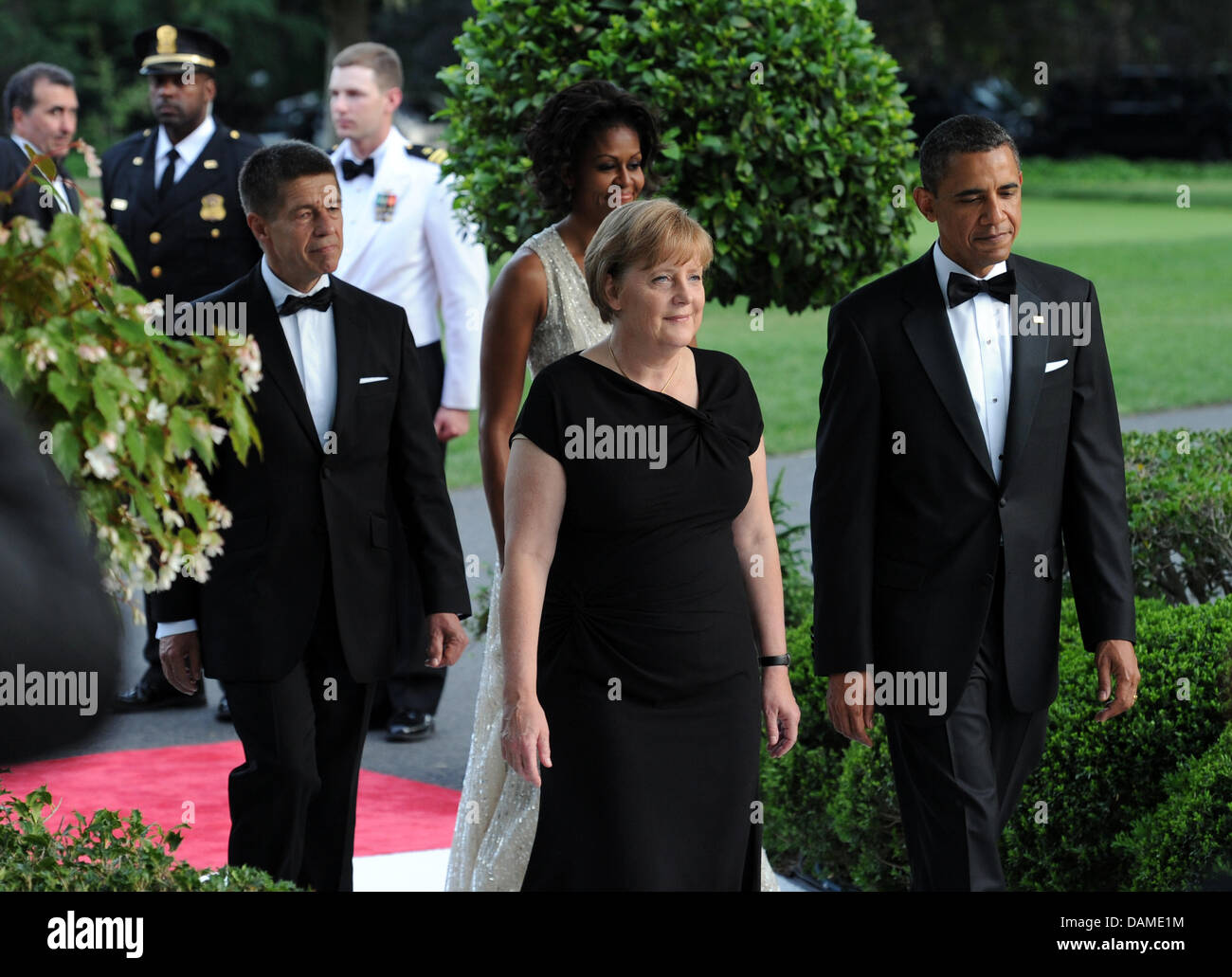 The US President Barack Obama (r), his wife Michelle, German Chancellor ...
