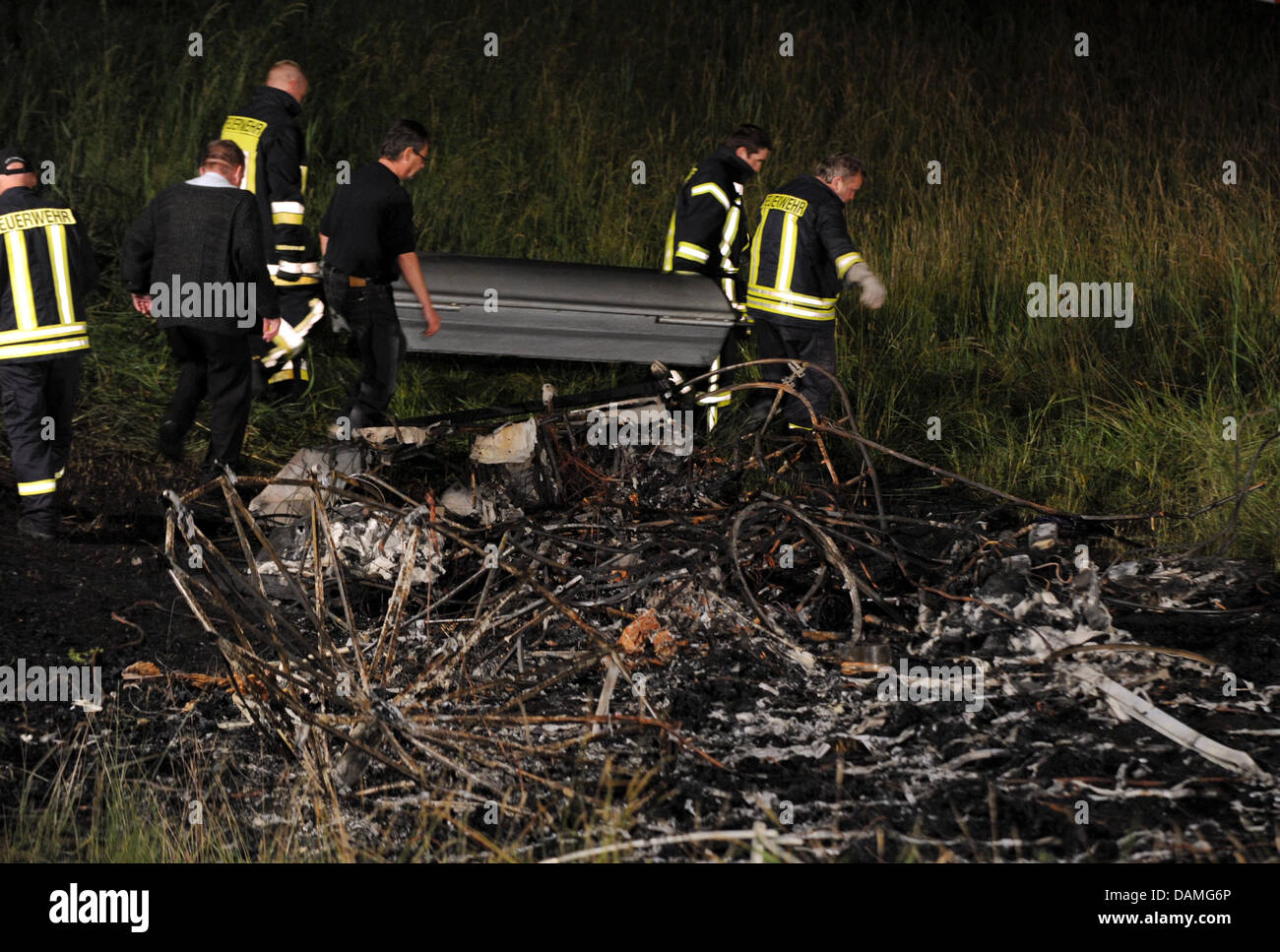 Dead pilot hi-res stock photography and images - Alamy