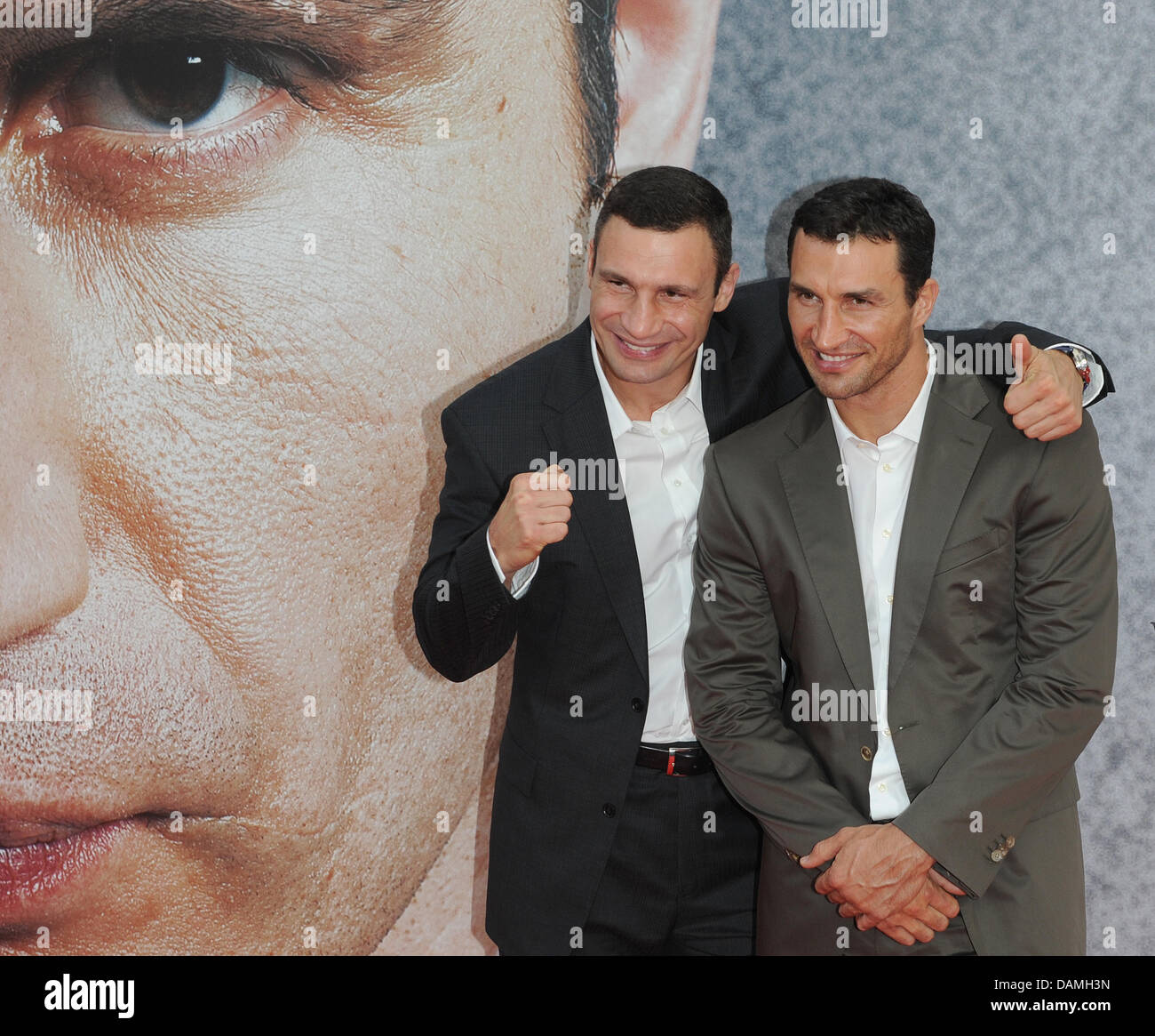 The professional heavy weight boxers Vitali Klitschko (L) and his ...
