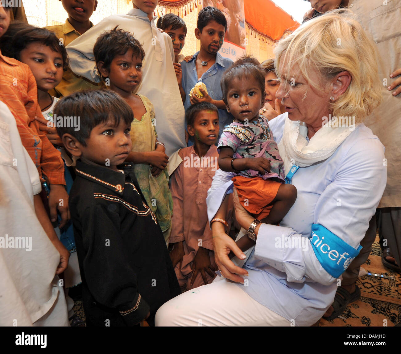 Unicef embassador and TV host Sabine Christiansen talks to poor ...
