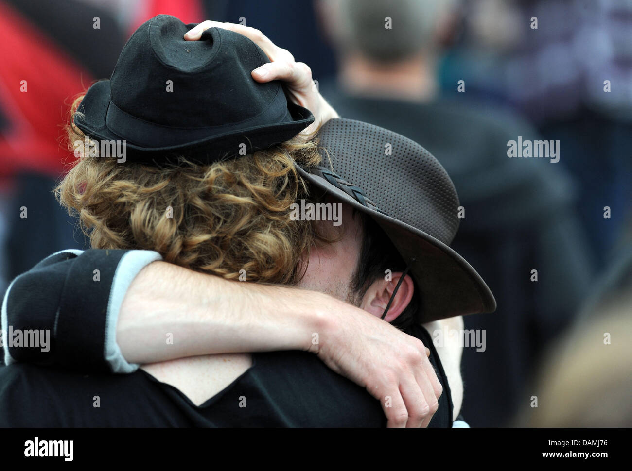 Elbow in concert hi-res stock photography and images - Alamy