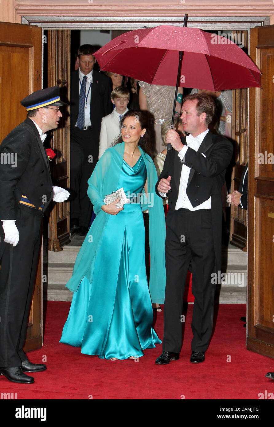 Prince Gustav of Sayn-Wittgenstein-Berleburg and Carina Axelsson leave ...