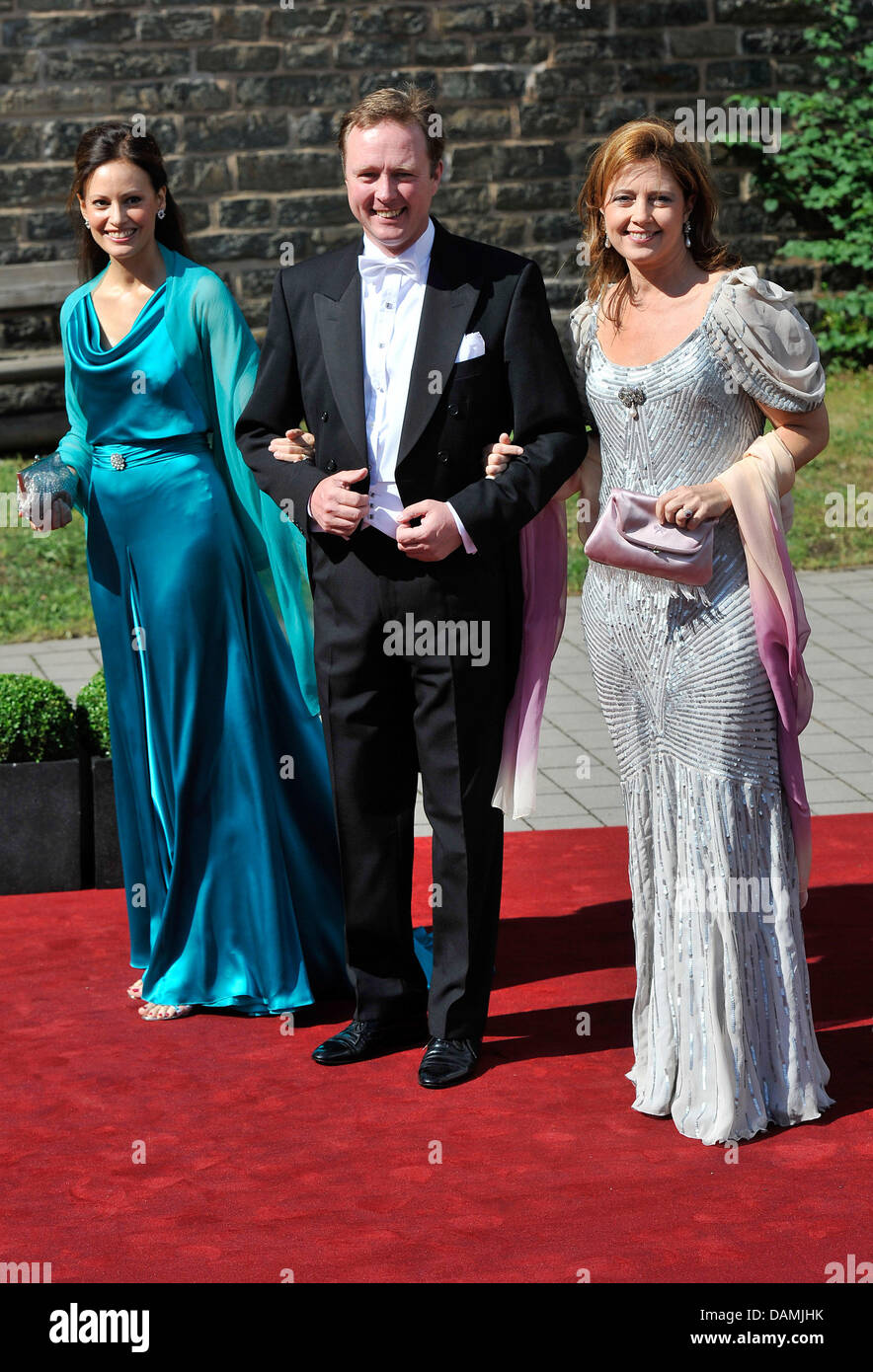Prince Gustav of Sayn-Wittgenstein-Berleburg, Carina Axelsson (L) and ...