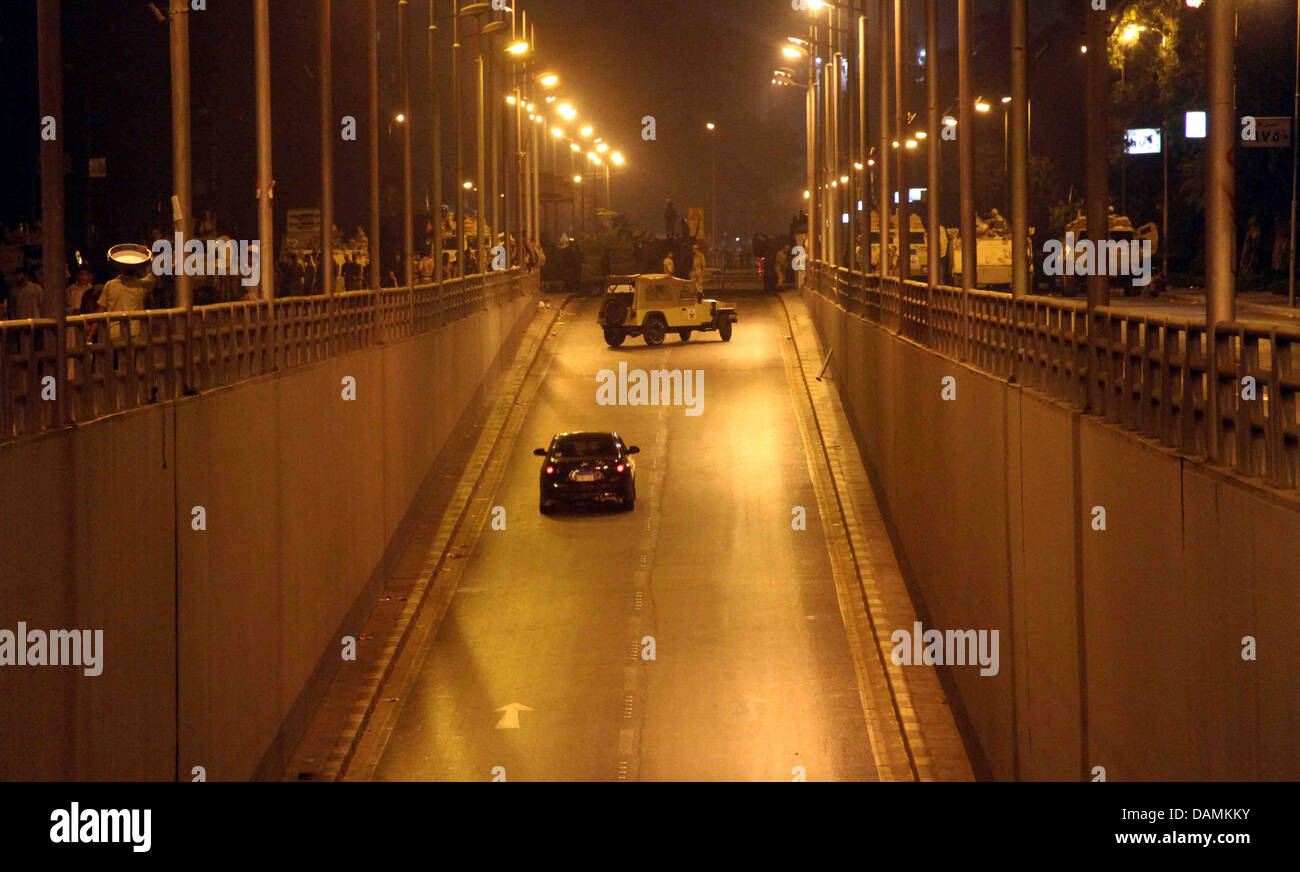 Egyptian traffic police hi-res stock photography and images - Alamy