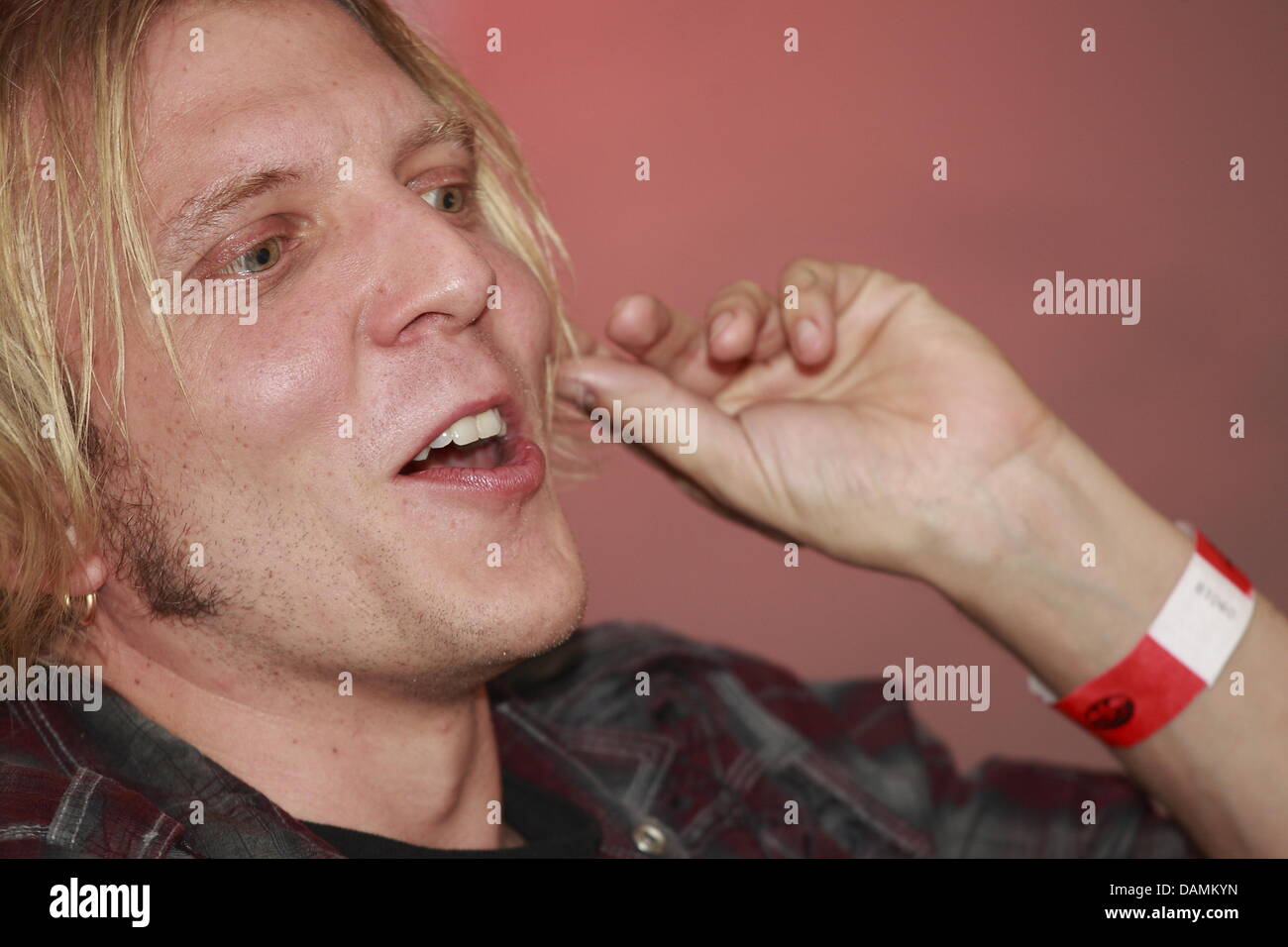 The drummer of the Finnish cello rock band Apocalyptica, Mikko Siren ...