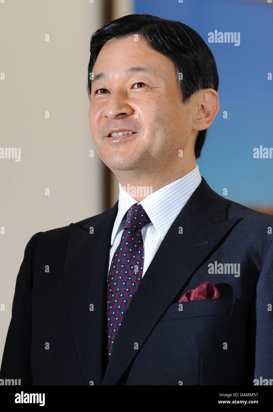 Japanese Crown Prince Naruhito (l) is greeted at Bellevue Castle in ...