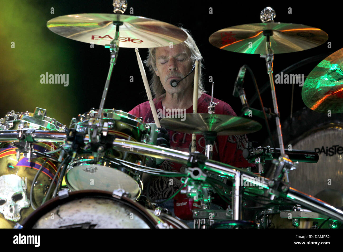 Zz top drums hi-res stock photography and images - Alamy