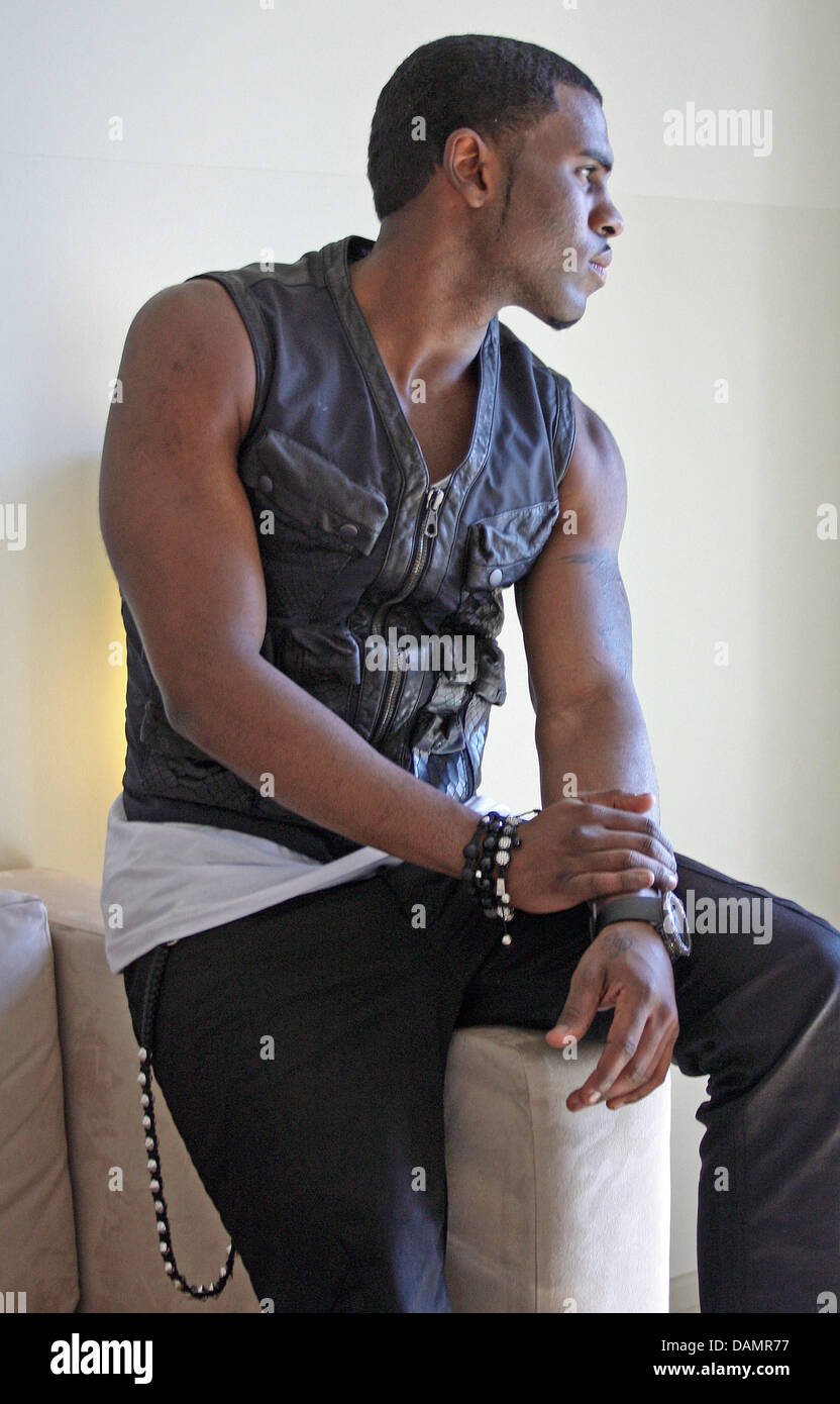 Us singer jason derulo hi-res stock photography and images - Alamy