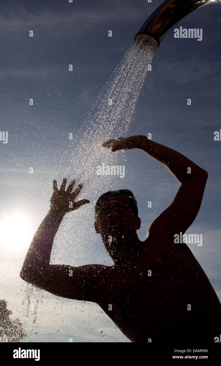 Cold shower hi-res stock photography and images - Alamy