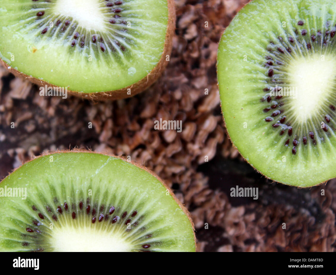 Small black seeds hi-res stock photography and images - Alamy