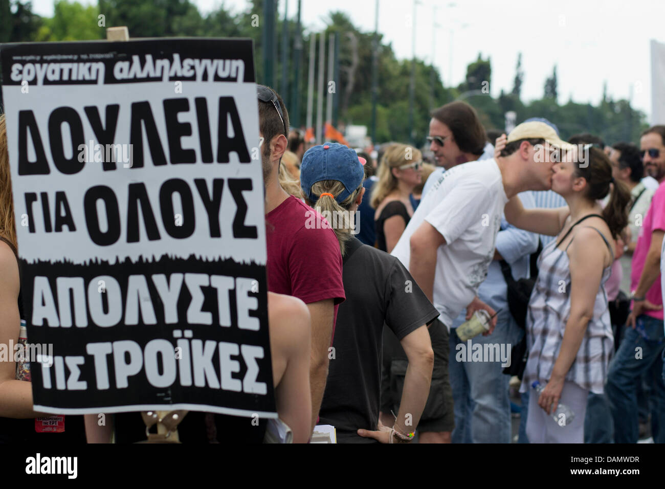 Kissing protest hi-res stock photography and images - Alamy