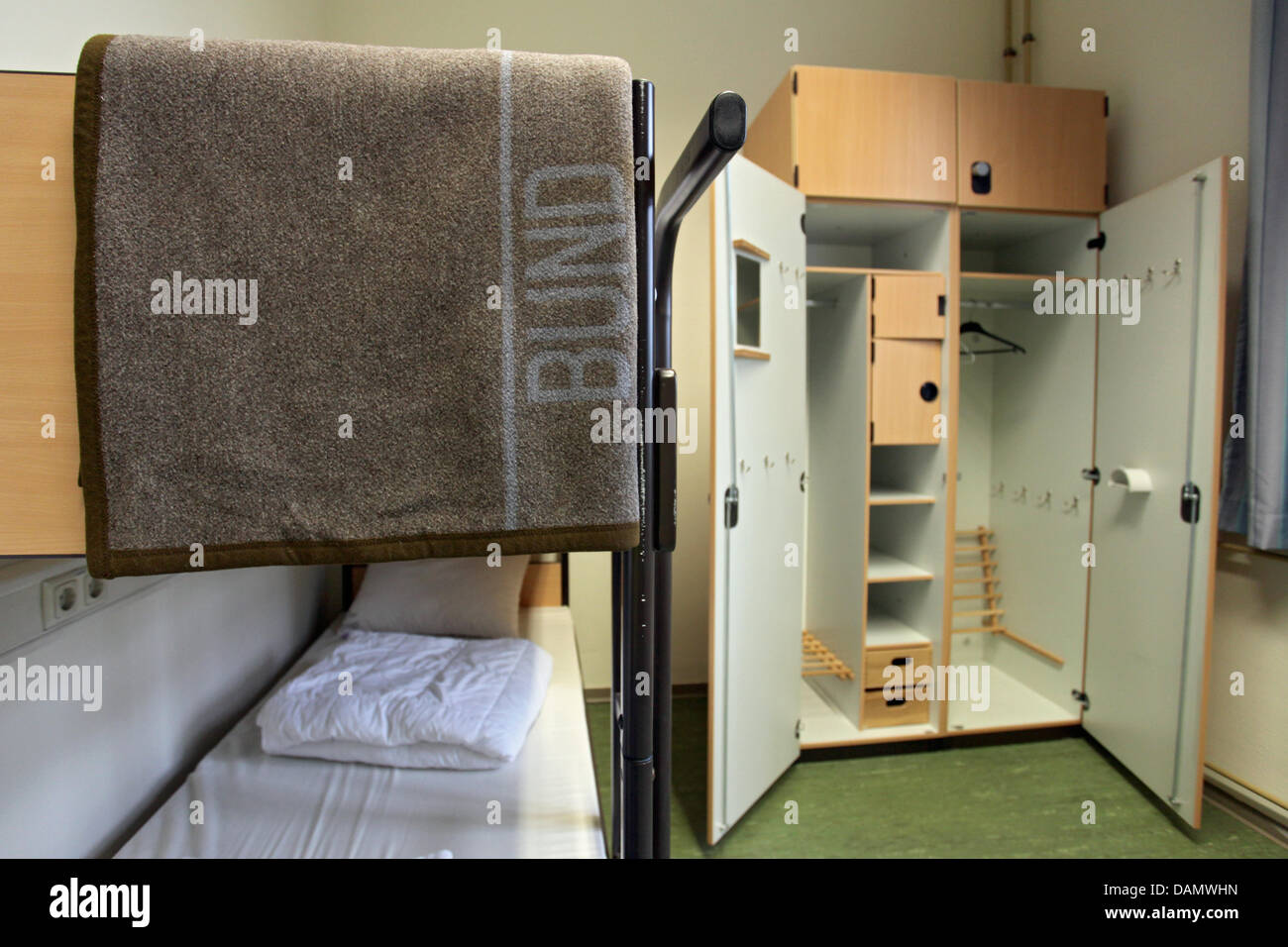 Military barracks empty hi-res stock photography and images - Alamy