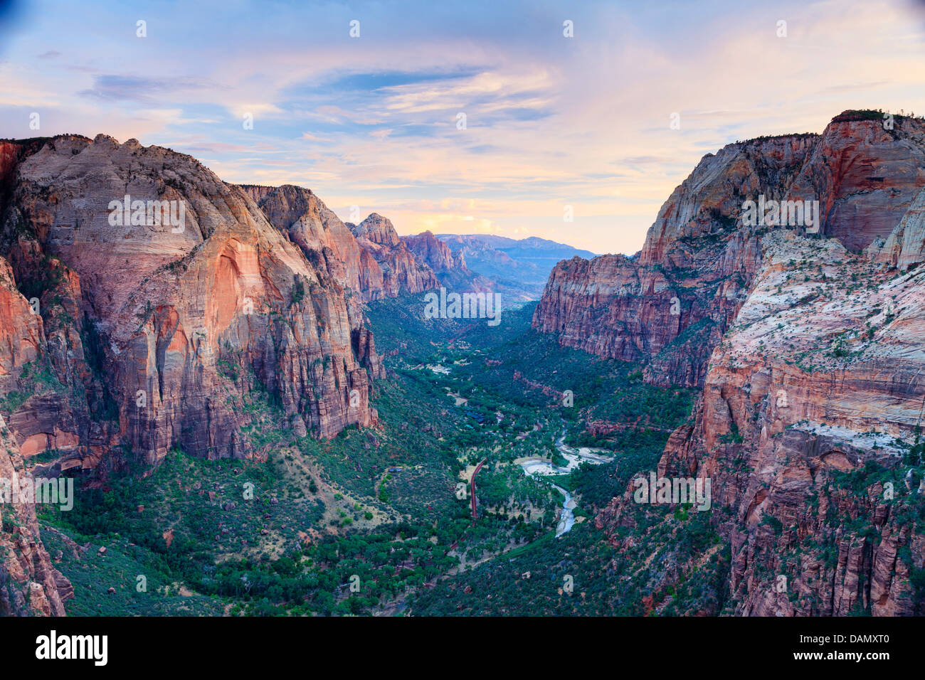 Angels landing hi-res stock photography and images - Alamy