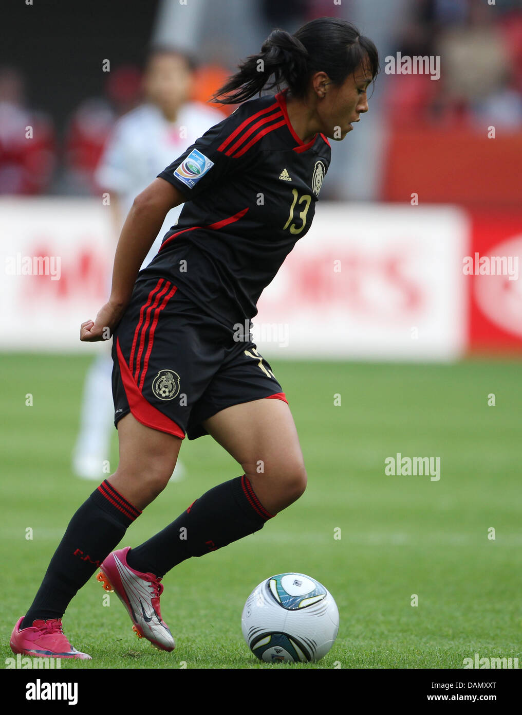 Liliana Mercado of Mexico in action during the Group B match Japan ...