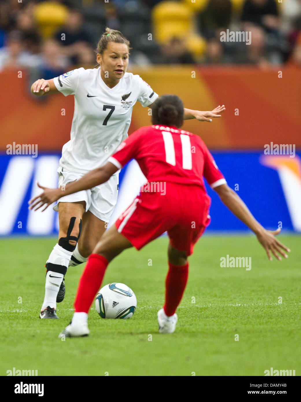 B riley 2 hi-res stock photography and images - Alamy