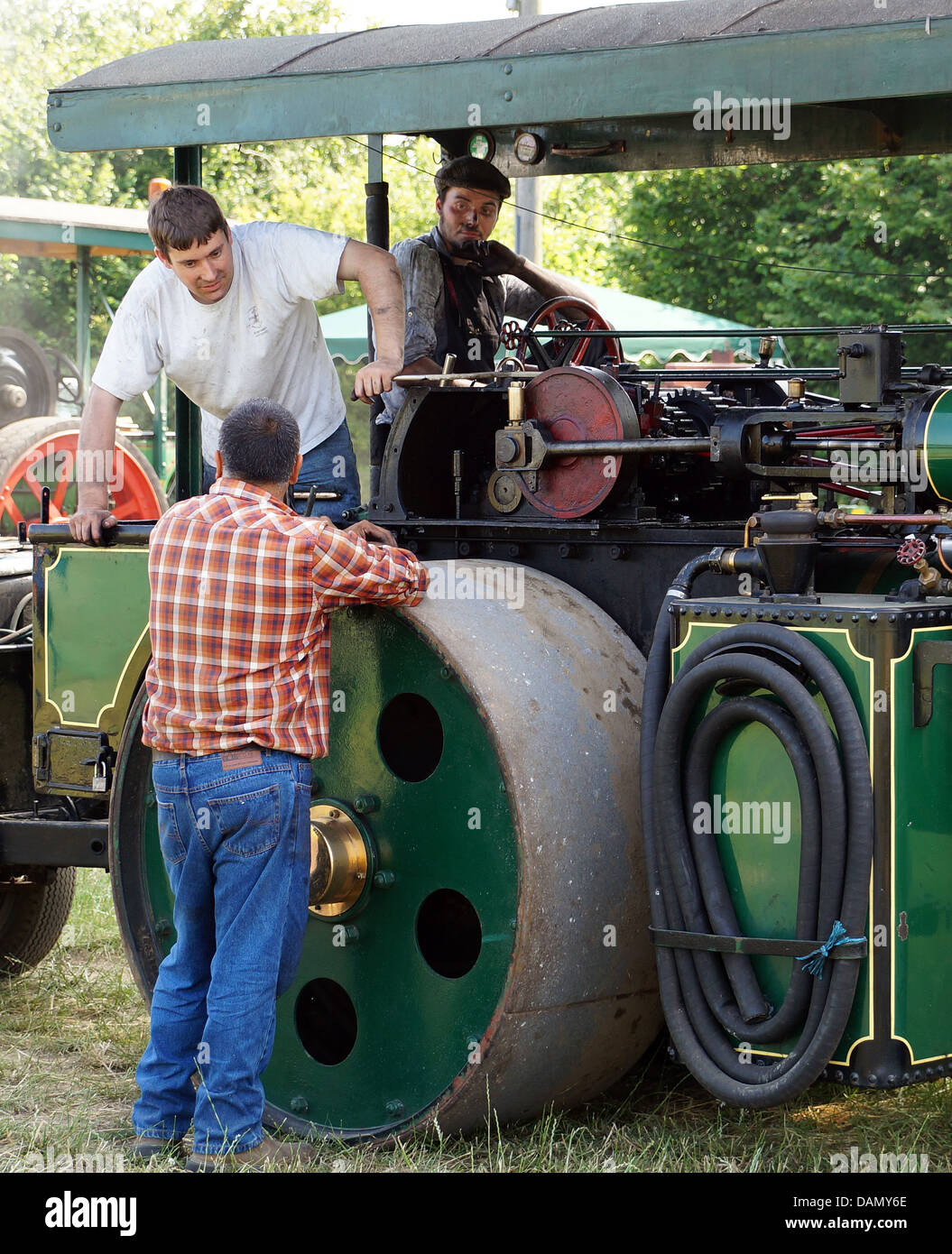 Steam Traction Engine at show in Hampshire, UK Stock Photo - Alamy