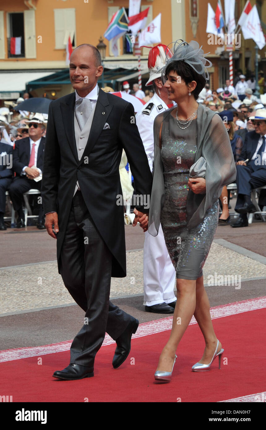 Swiss scientist and adventurer Bertrand Piccard and his wife arrive for ...