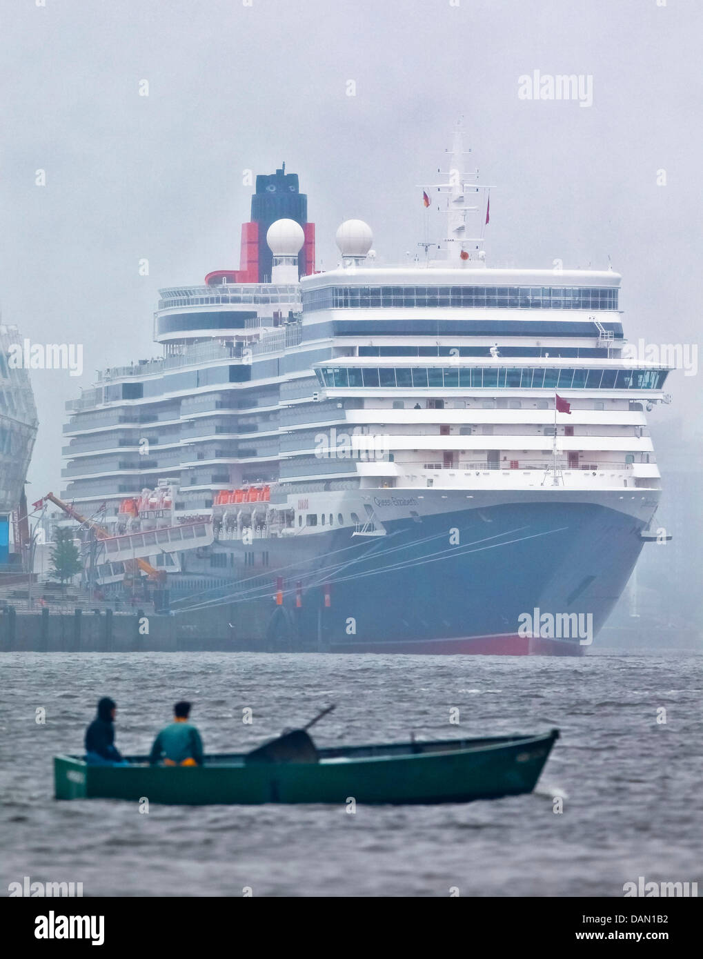 The British ocean liner 'Queen Elizabeth' arrives for the first time at ...