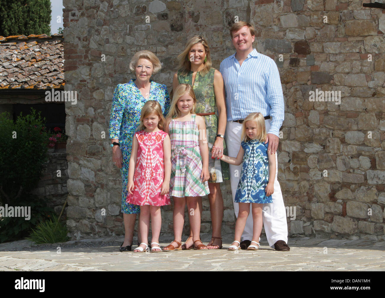 Prince Willem Alexander, Princess Maxima and Queen Beatrix and the kids ...
