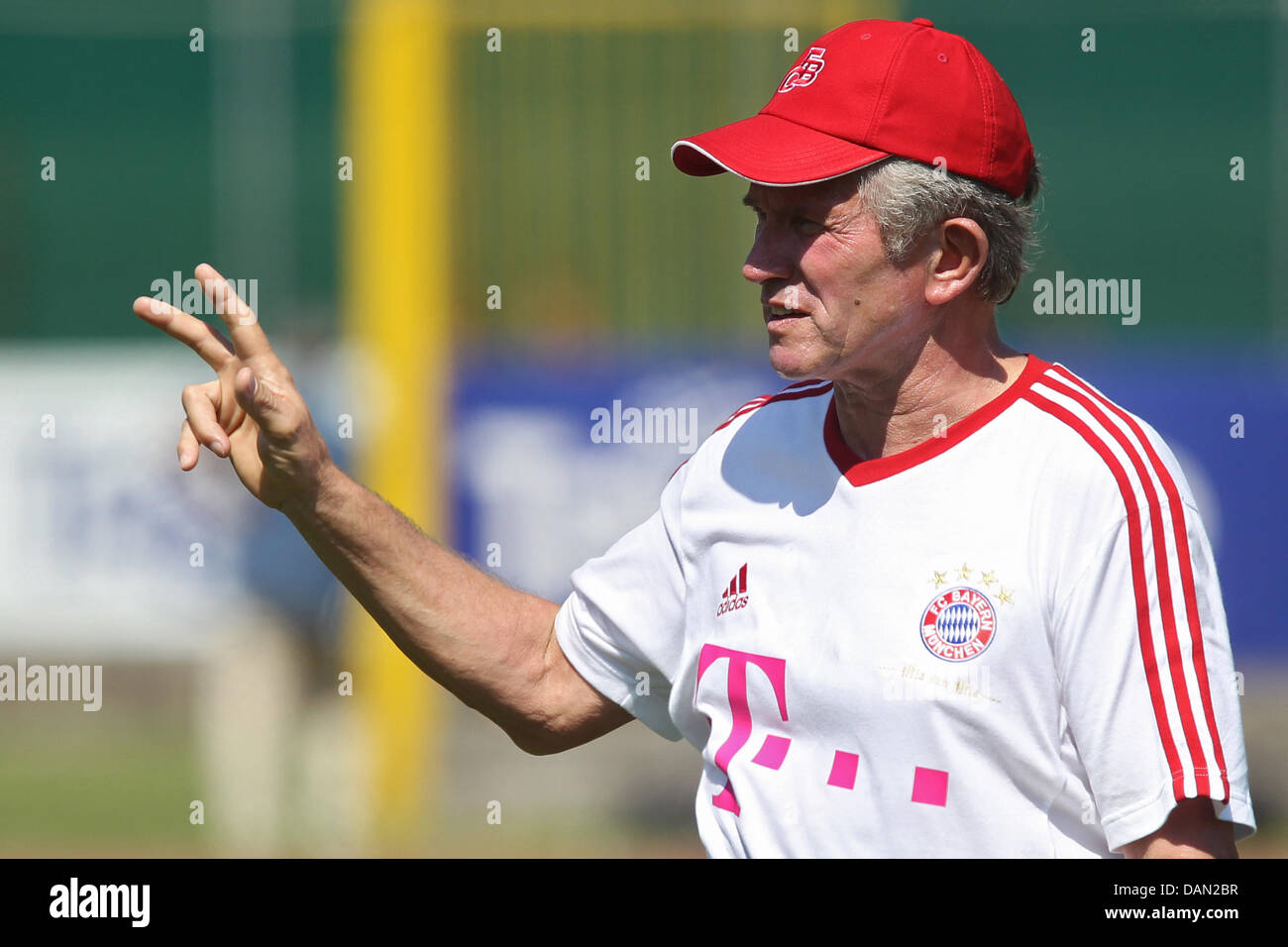 The coach of FC Bayern Munich, Jupp Heynckes, attends a training ...