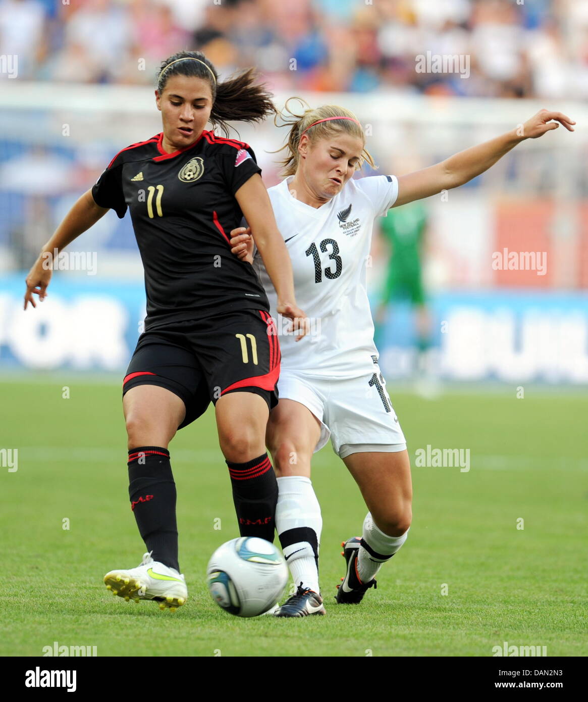 Nayeli rangel mexico women soccer hi-res stock photography and images ...