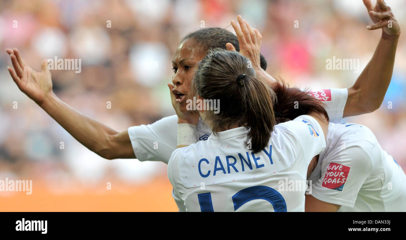 Rachel Yankey (l) and Karen Carney of England celebrate after 2:0 ...
