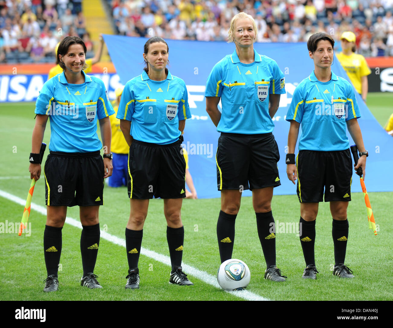 German referees Katrin Rafalski (l), Bibiana Steinhaus (2nd right ...