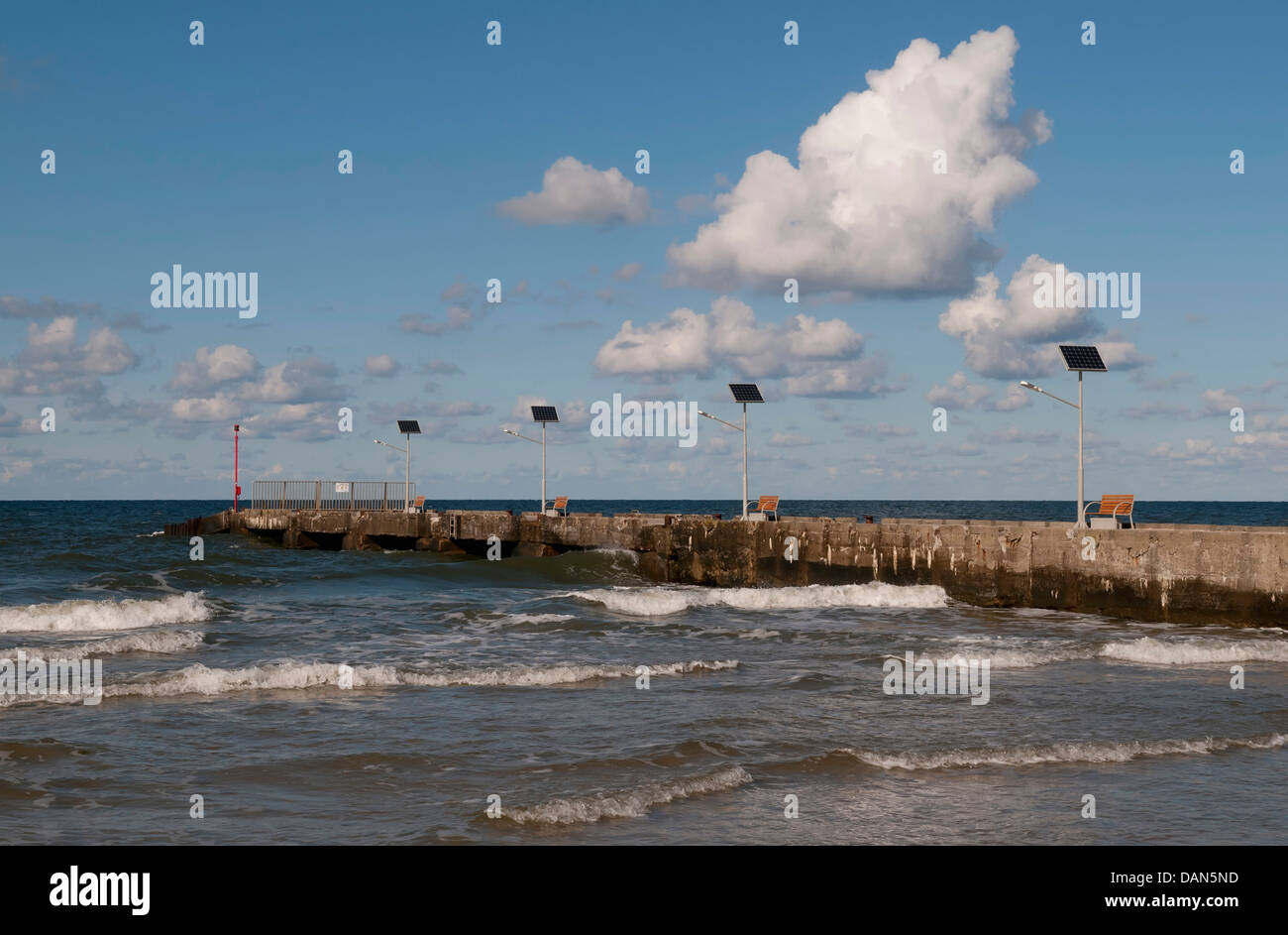 Solar panels over water hi-res stock photography and images - Alamy
