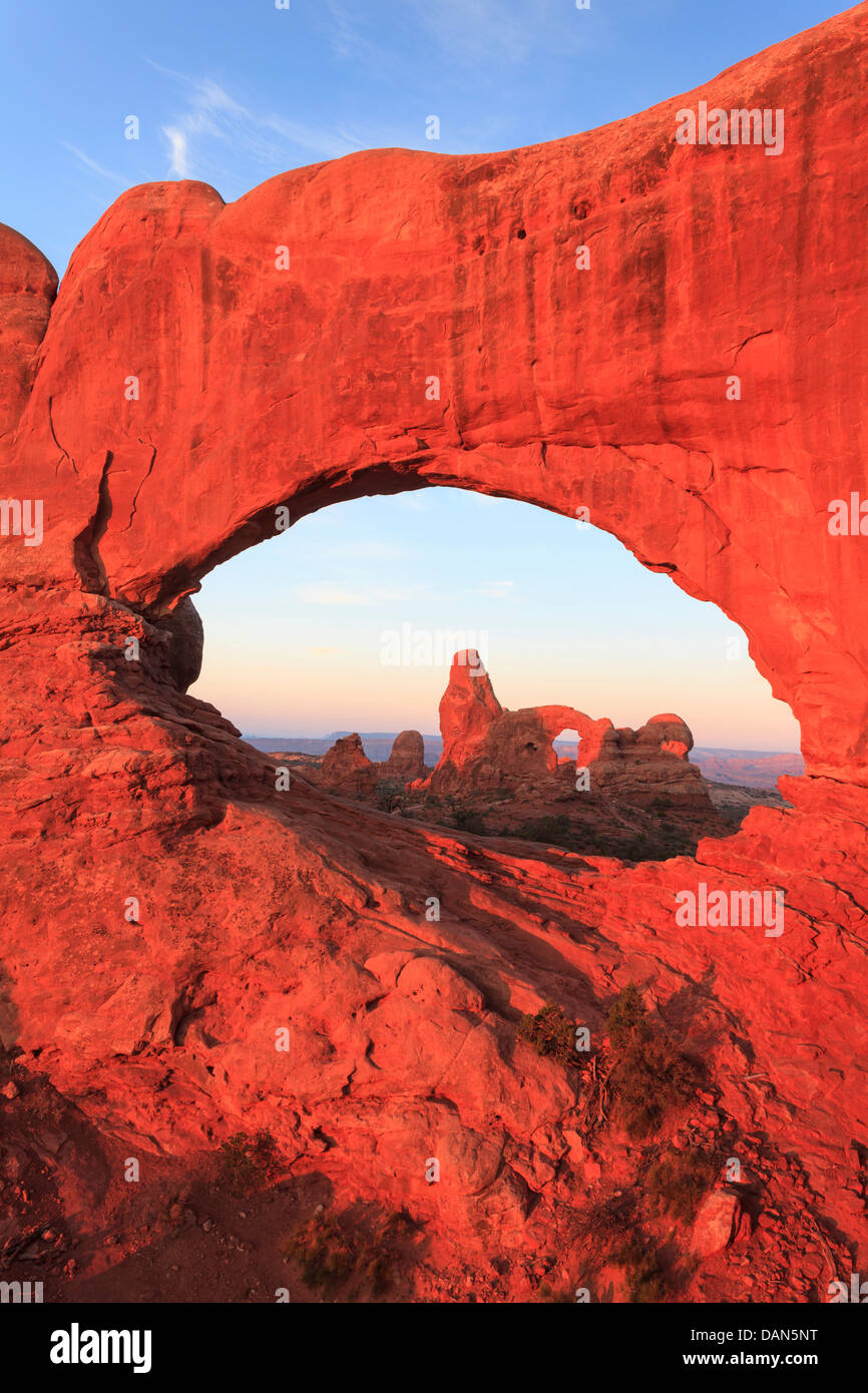 Turret arch arch hi-res stock photography and images - Alamy