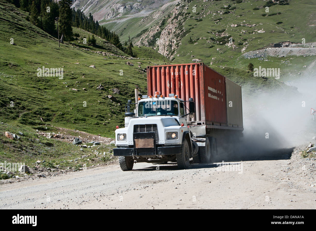 Freight vehicle hi-res stock photography and images - Alamy