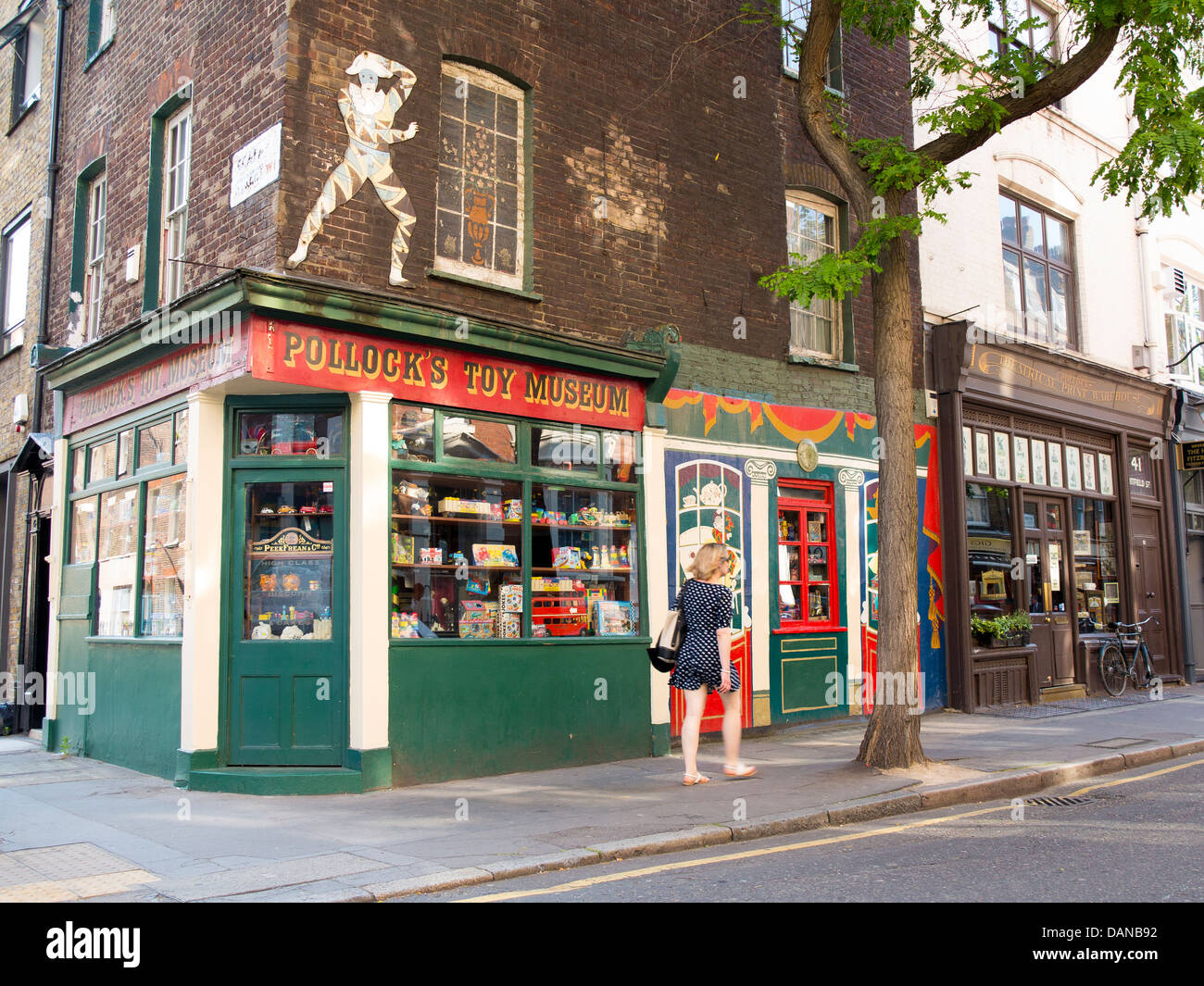 Pollock's Toy Museum and Theatrical Print Warehouse, Whitfield Street ...