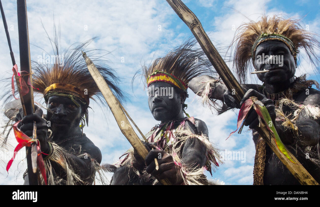 Black tribe tribe goroka hi-res stock photography and images - Alamy
