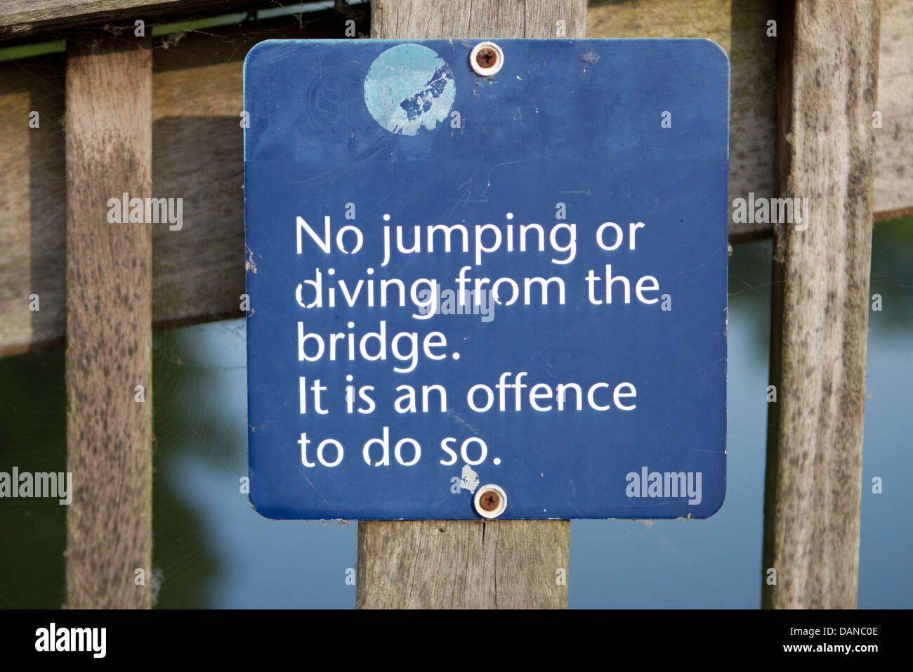 Warning sign no jumping hi-res stock photography and images - Alamy