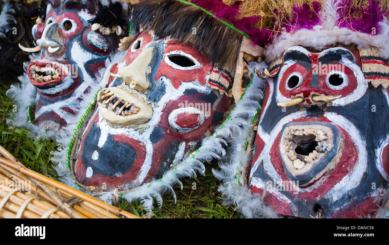 Tribal Mask Antique Papua New Guinea Tribal Mask In Store