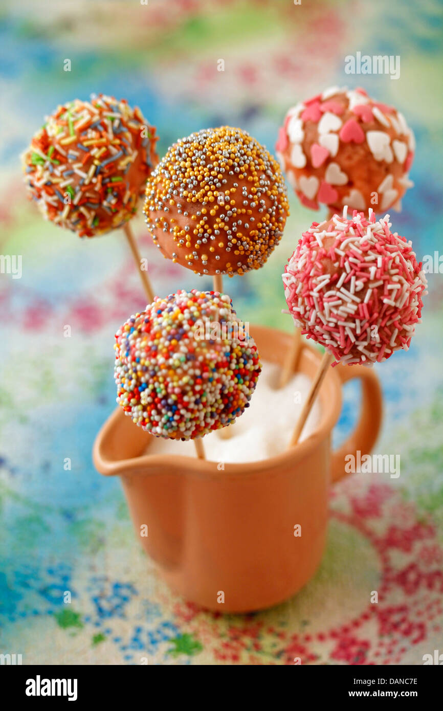 Cake cape hi-res stock photography and images - Alamy