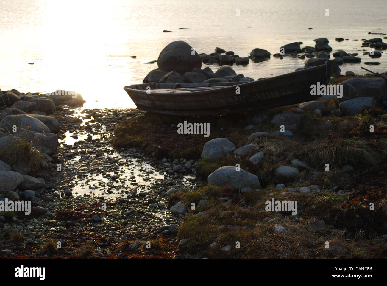 Boat in sunset hi-res stock photography and images - Alamy