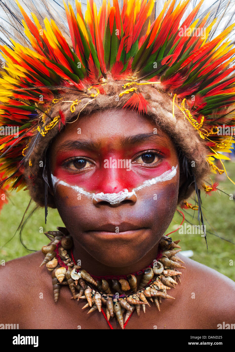 Traditional costume from papua hi-res stock photography and images - Alamy Traditional costume from papua hi-res stock photography and images - Alamy