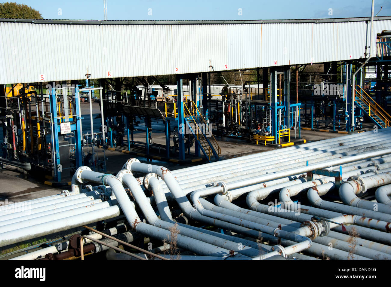 Gasoline tanker hi-res stock photography and images - Alamy