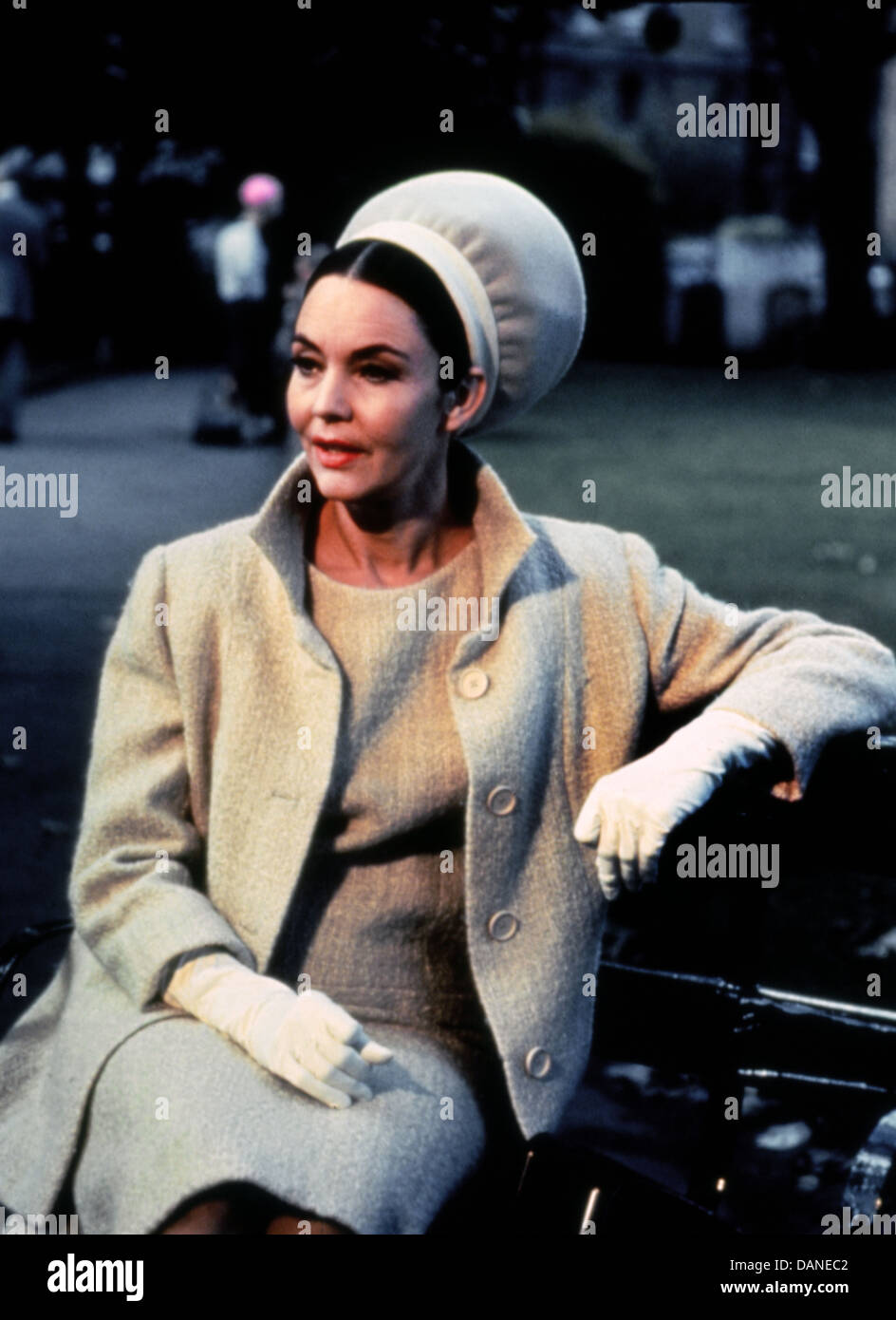 THE IDOL (1966) JENNIFER JONES, DANIEL PETRIE (DIR) IDOL 001 Stock ...