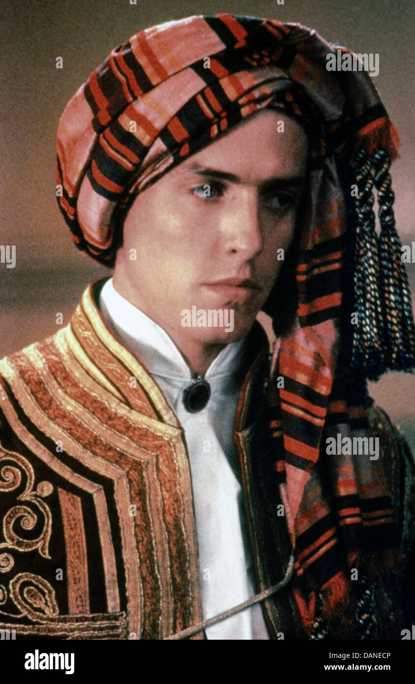 Rowing wind 1988 hugh grant hi-res stock photography and images - Alamy