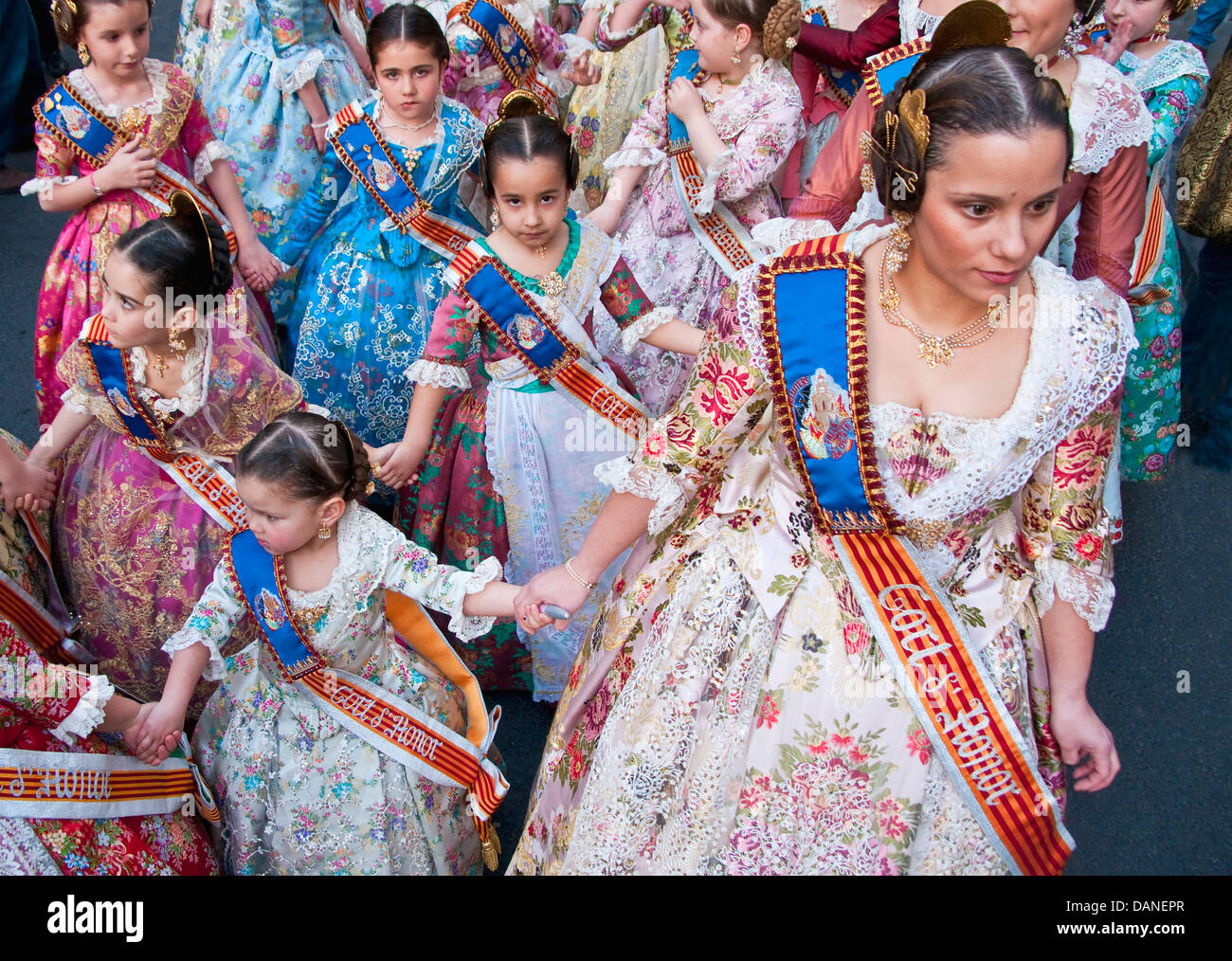 Las fallas valencia women hi-res stock photography and images - Alamy