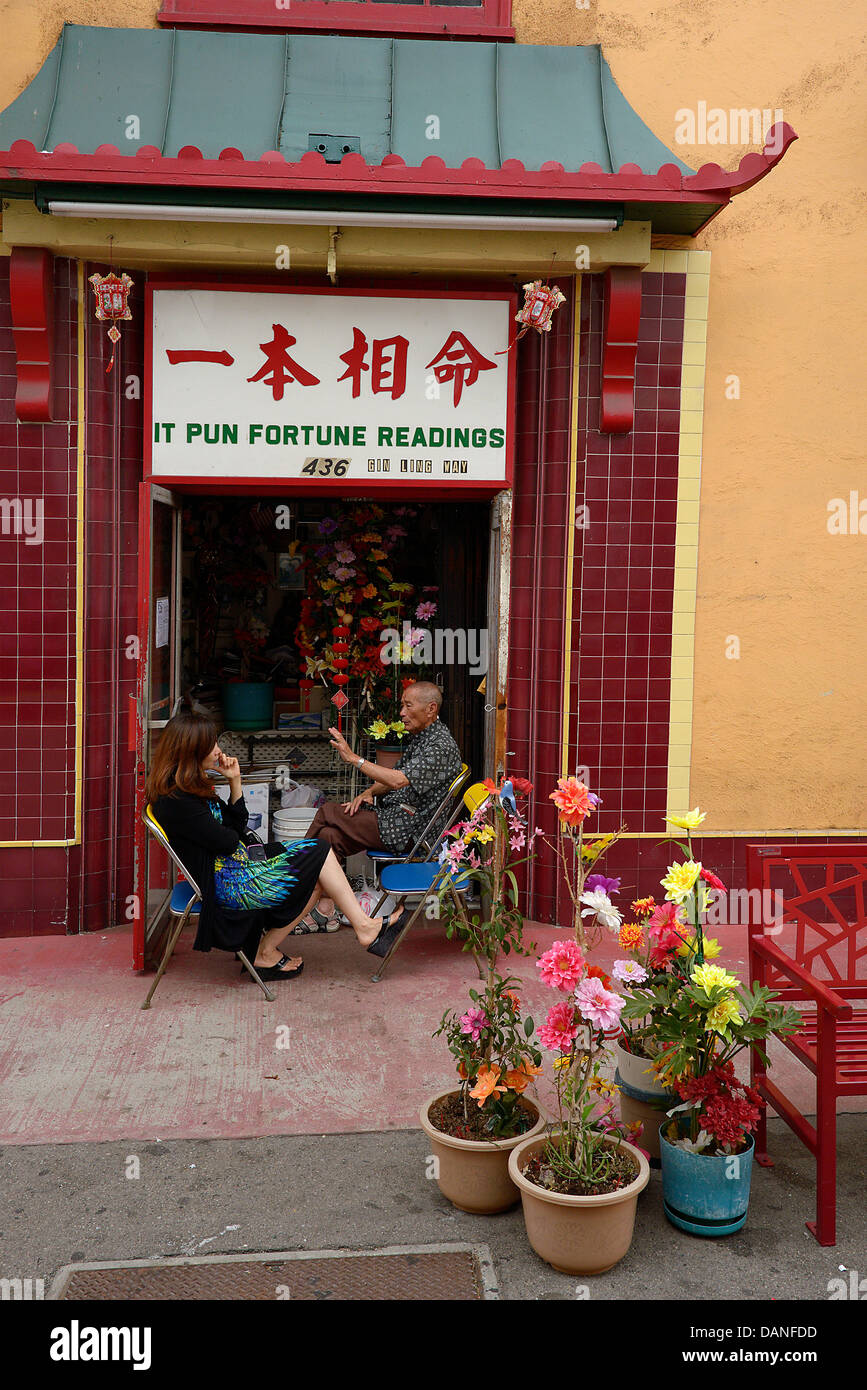 chinese fortune teller los angeles Stock Photo - Alamy