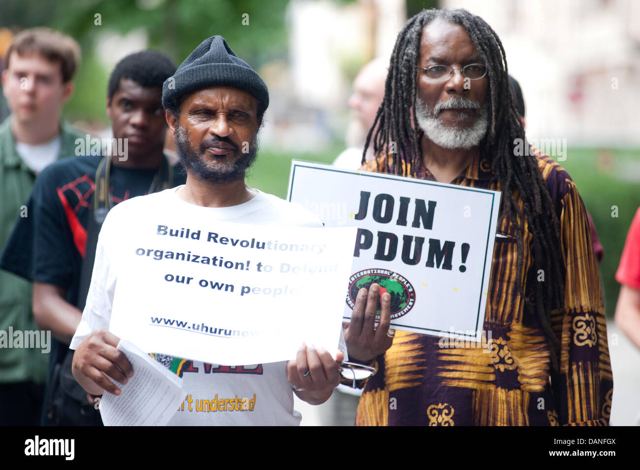 Demonstration outside american embassy hi-res stock photography and ...
