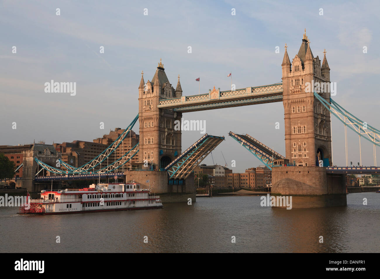 Dixie Queen, Tower Bridge, River Thames, London, UK Stock Photo - Alamy