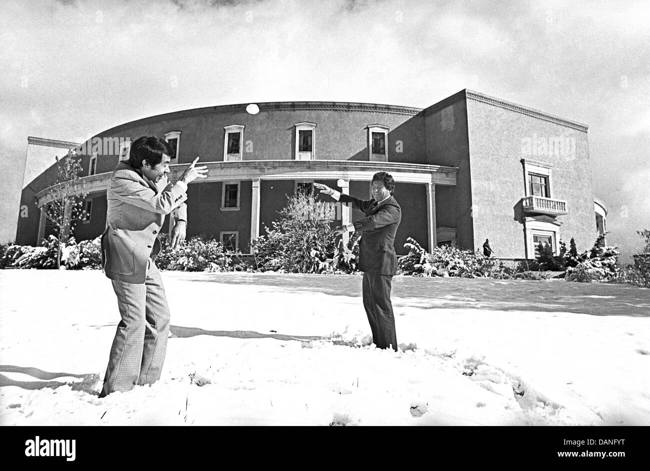 Snowball image Black and White Stock Photos & Images - Alamy